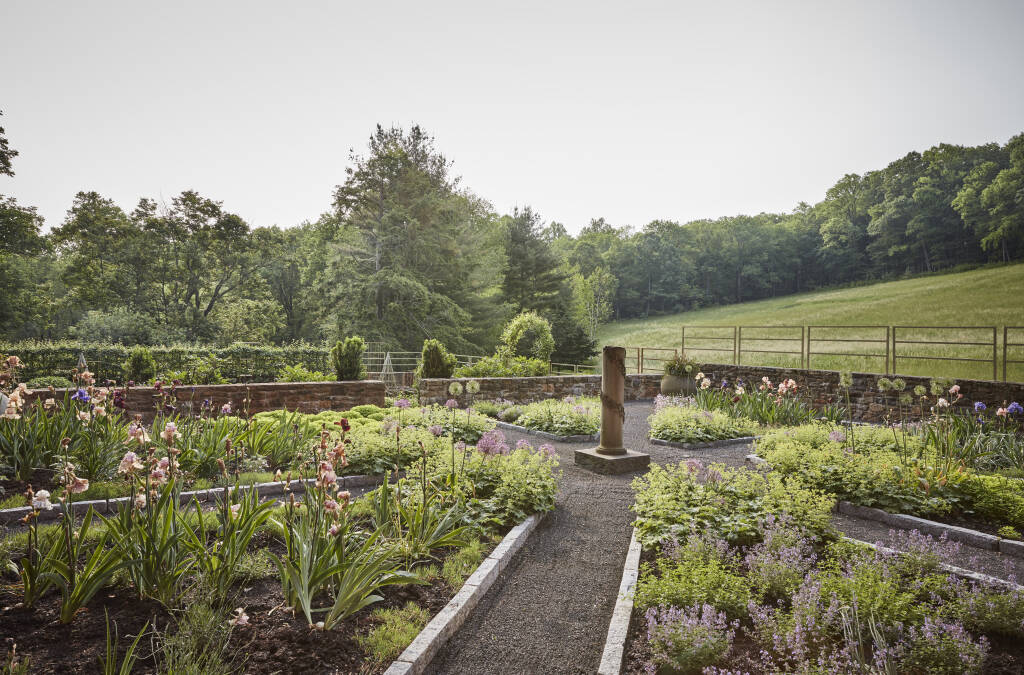 Janet Mavec's Bird Haven Farm in New Jersey: Garden Visit