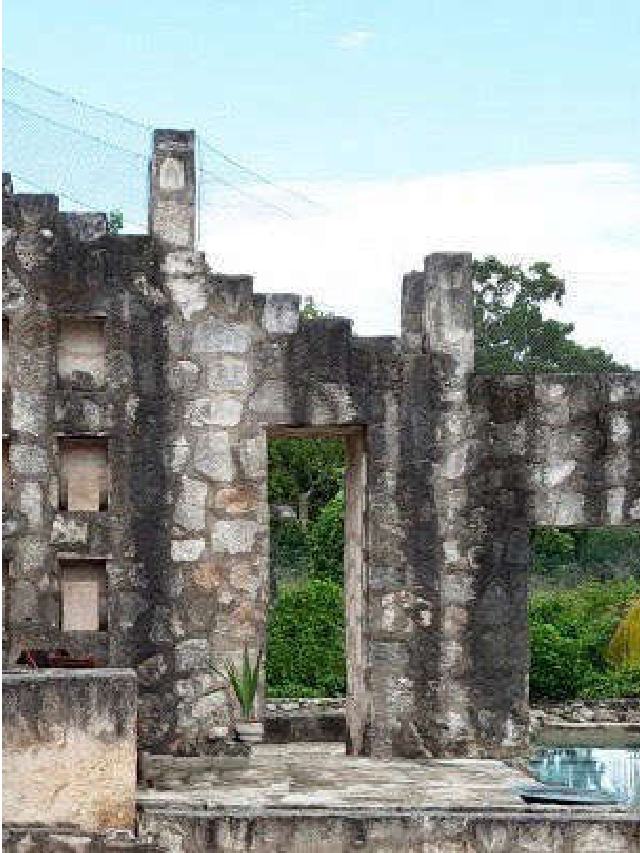 Swimming Pool of the Week: Sunken Plunge Pools Amid Ancient Mayan Ruins ...