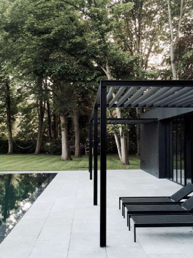 Master Class: A Quietly Luxe Belgian Pool House by Marc Merckx ...