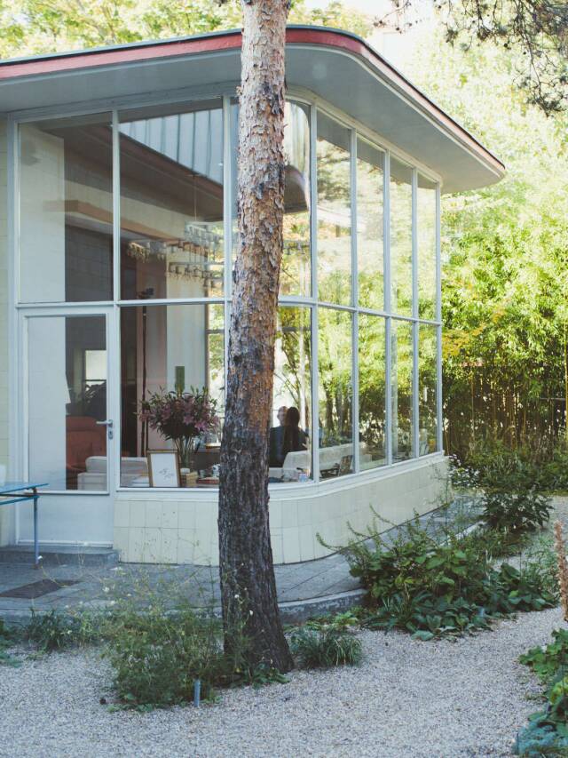 A Gas Station Transformed: Gallerist Juerg Judin at Home in Berlin ...