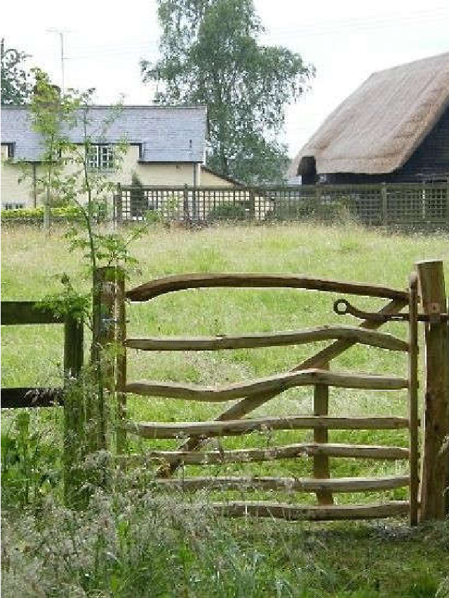 Fence Hurdles and Gates from Green Man Wood Crafts - Gardenista Web ...