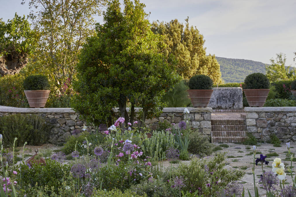 What Makes a Garden, by Jinny Blom: A Review of Her Second Book