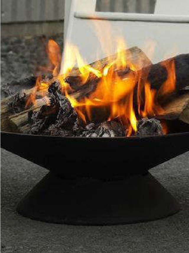 10 Easy Pieces: Outdoor Fire Pits and Bowls - Remodelista Web Story ...
