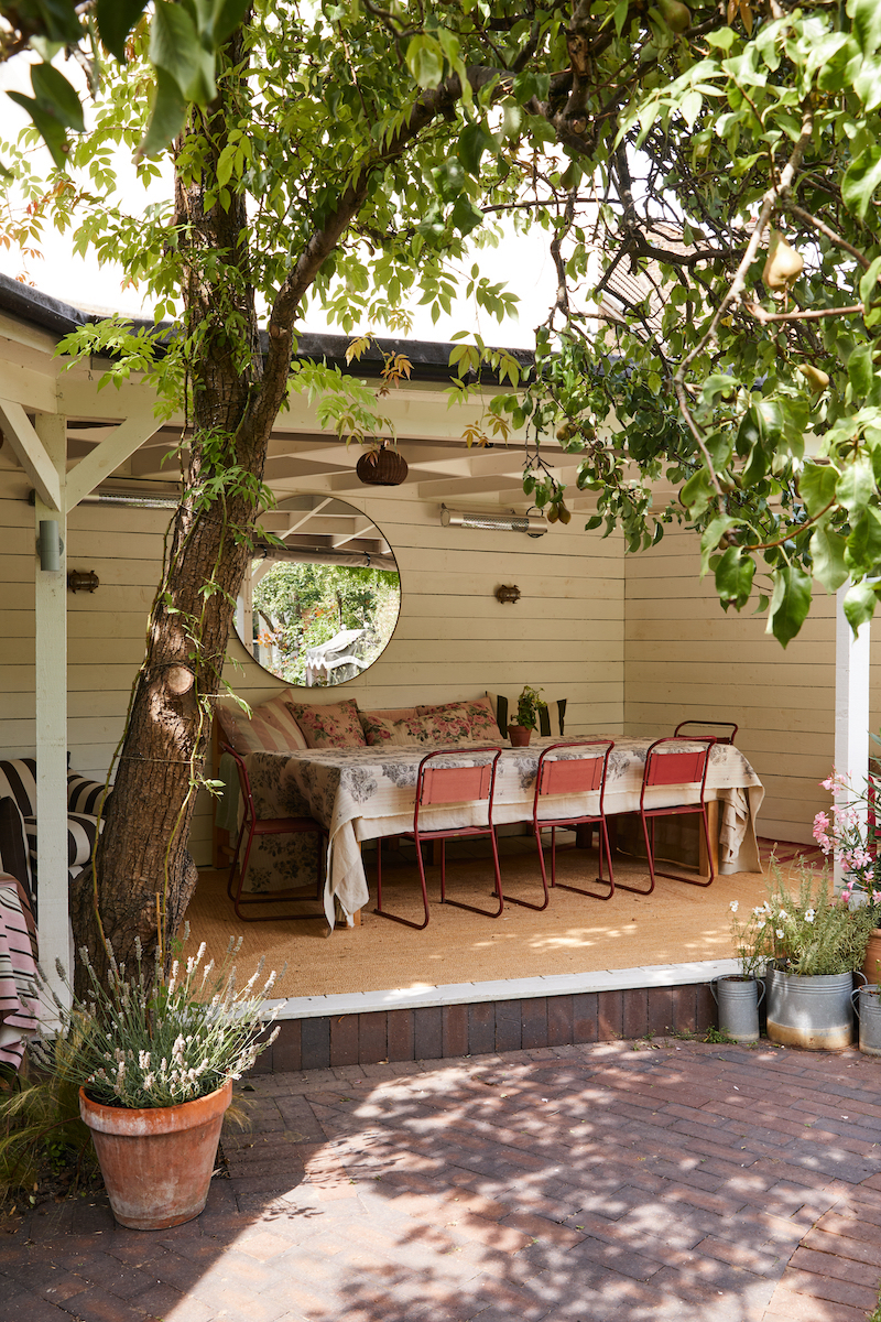 Angus and Charlottte Buchanan's Outdoor Living Room and Kitchen in London