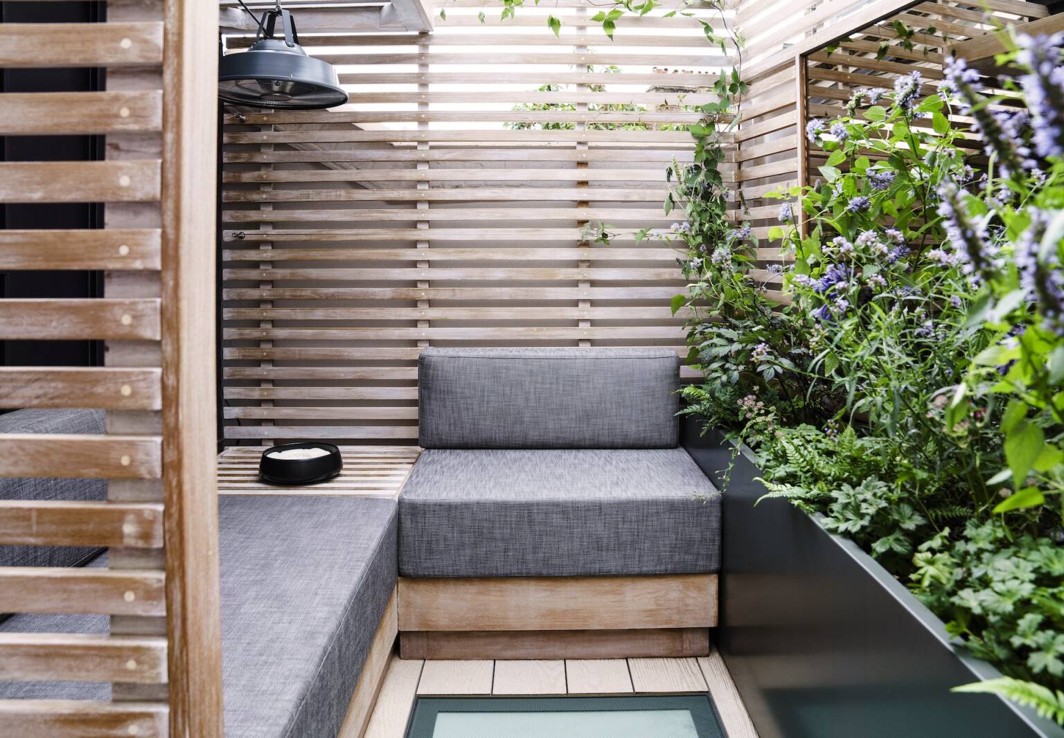 Before & After: Converting an Unusable, Exposed London Rooftop Into a ...