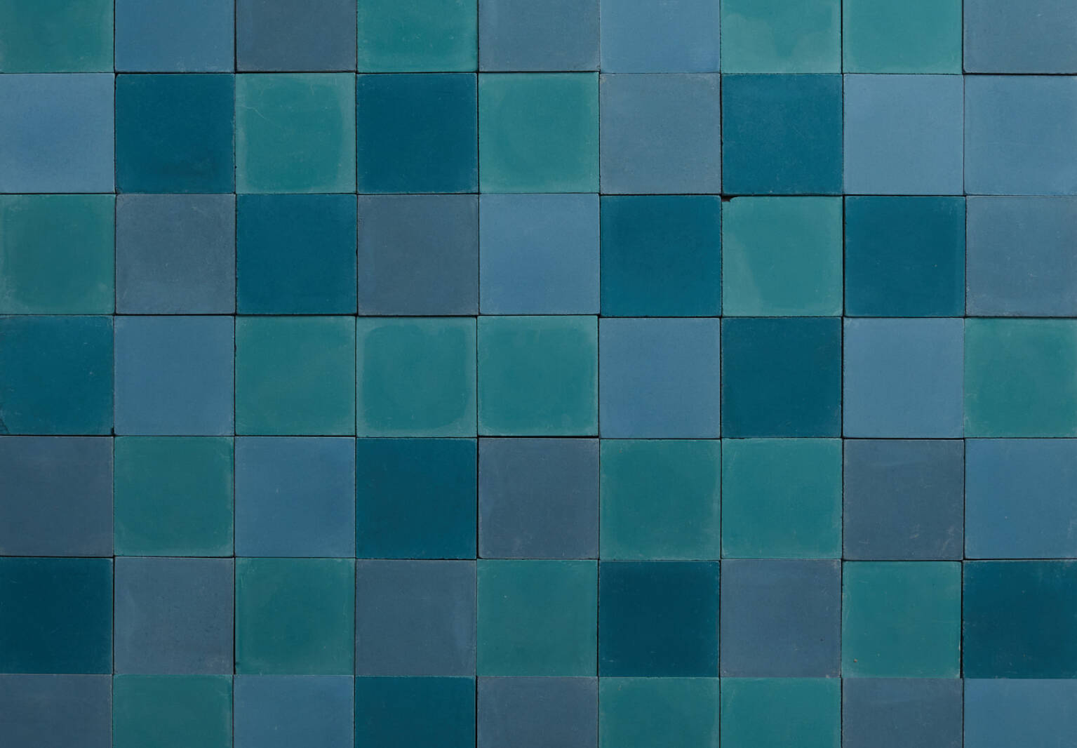 OUTERcle: A New Source for Outdoor Tiles, Materials, and Sculpture