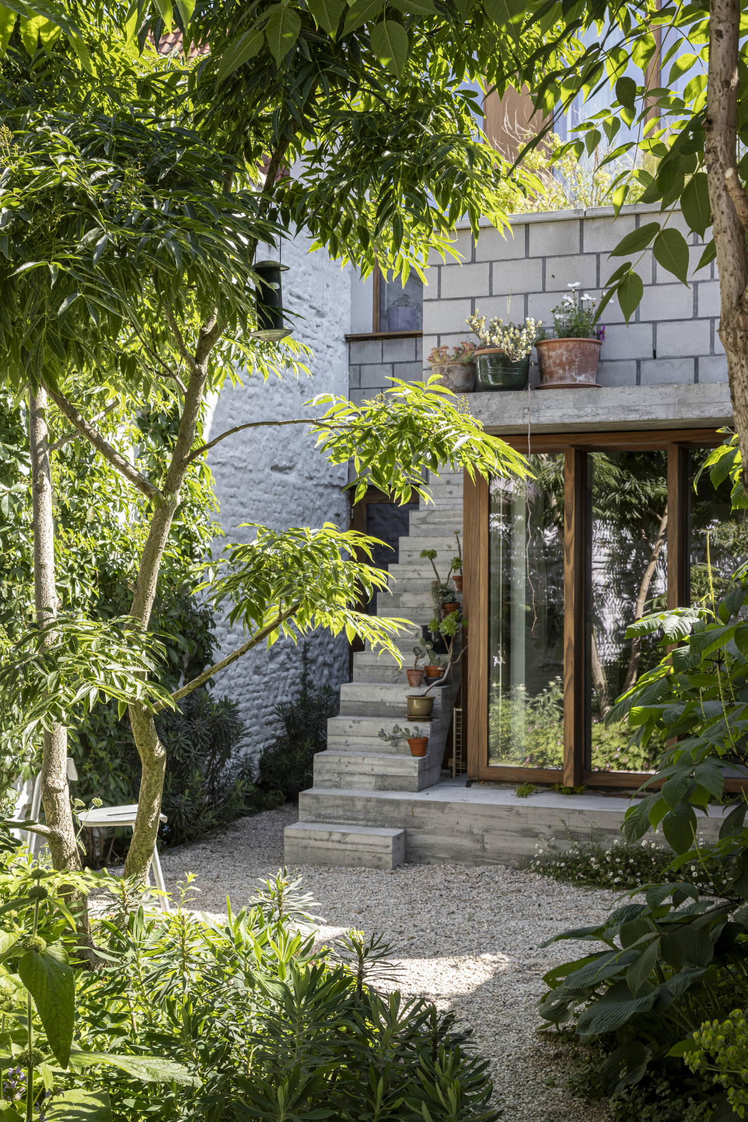 Urban Garden: A Row House in Ghent Gets a Stunning Makeover, Complete ...