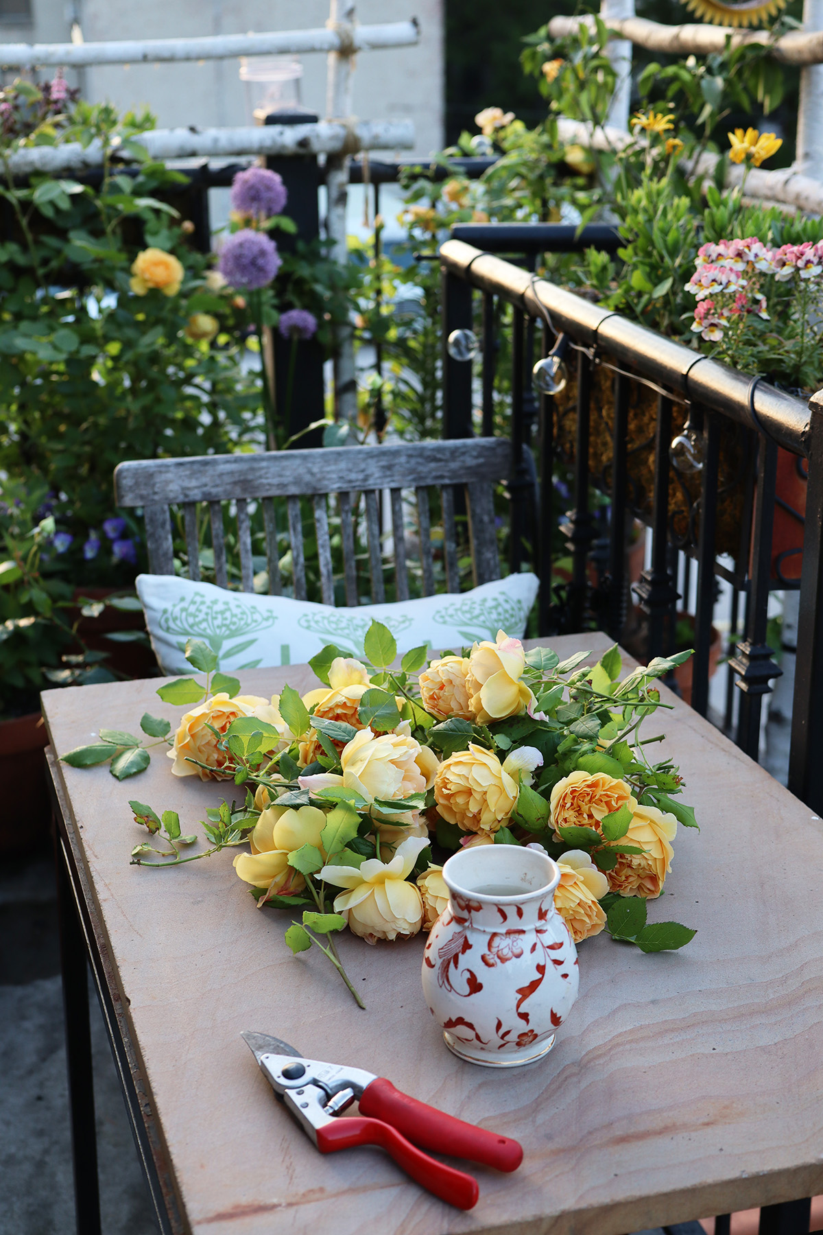 Marie Viljoen: An Interview With the Gardener, Author, and Forager ...