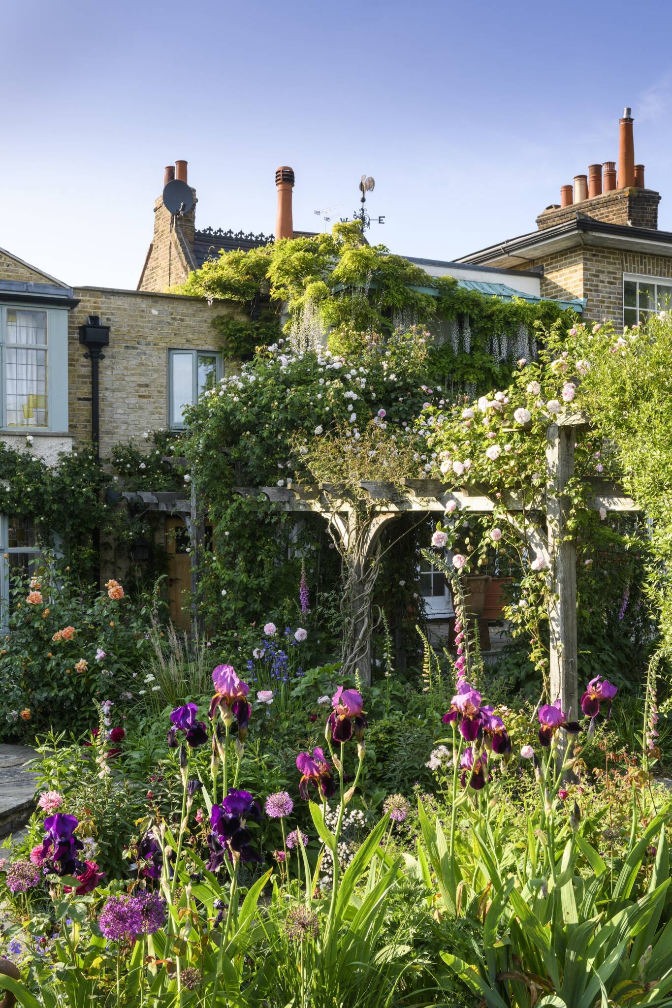 Jo Thompson's 'The New Romantic Garden': Design Ideas to Steal From Her ...
