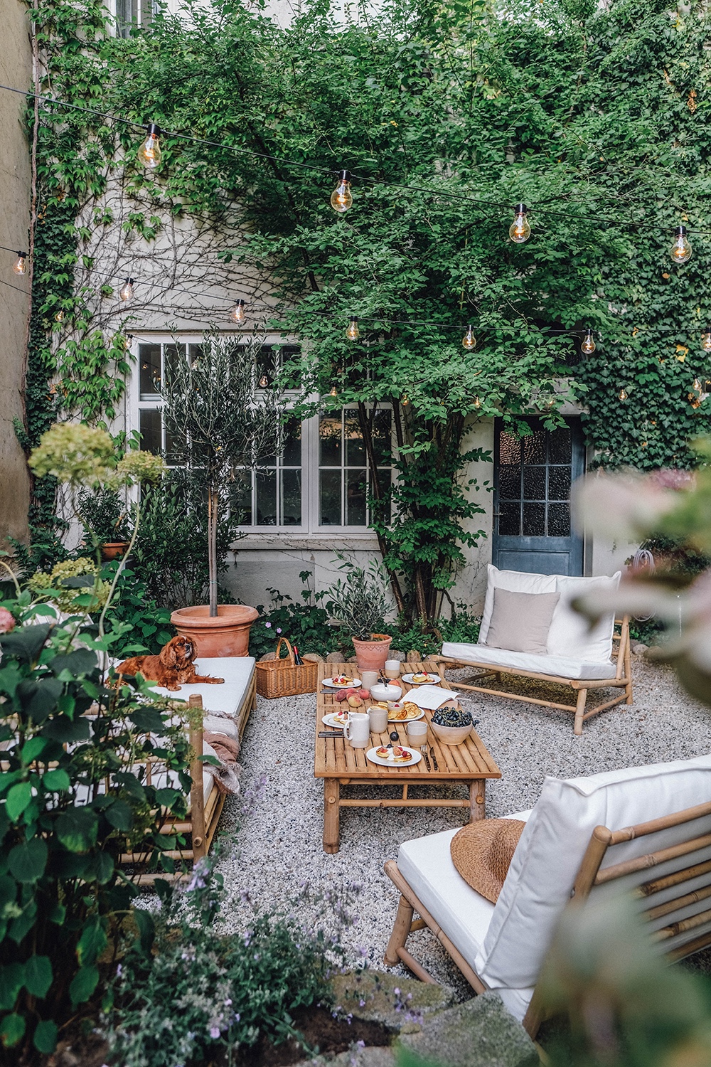 St. Oak's Courtyard Garden: The Our Foood Stories Bloggers Reveal Their ...